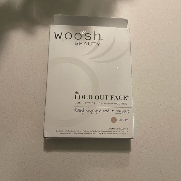 Makeup | Woosh Beauty The Fold Out Face With Secret Brush Deep Light ...